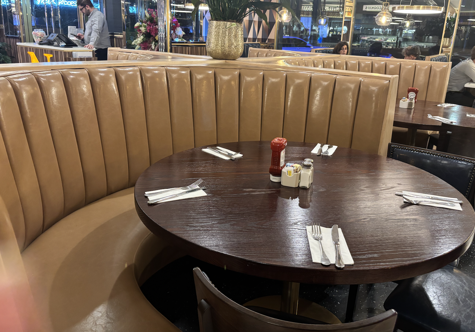 Celebrity Diner Jericho Turnpike Syosset Ny 60 Photos - Moonagedaydream ...